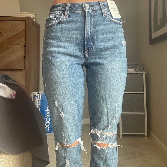 Abercrombie & Fitch | Jeans | Abercrombie Mom High Rise Jean | Poshmark